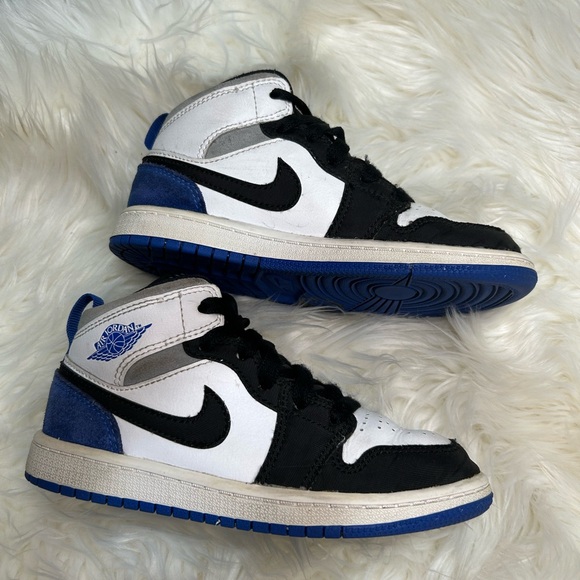 Jordan | Shoes | Nike Air Jordan Mid Black And Blue Hightop Sneakers ...